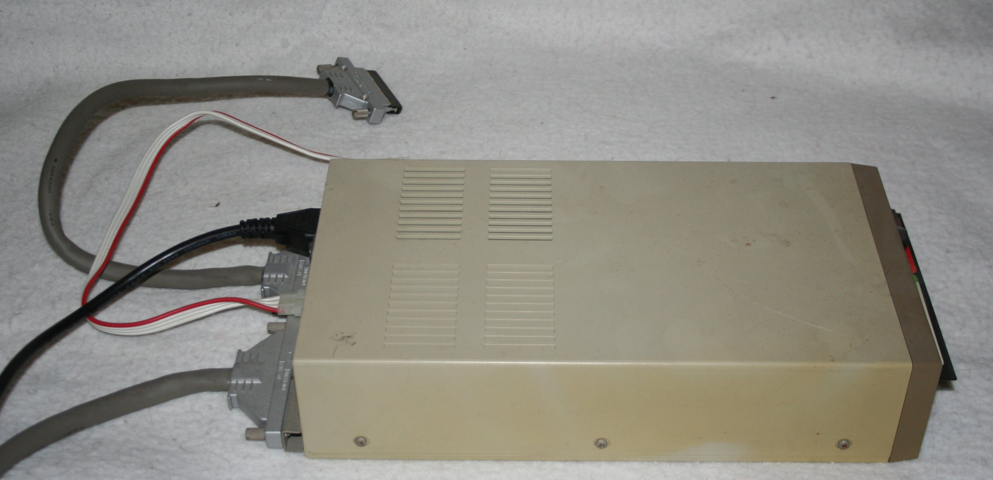 1000 BiT - Computer's description